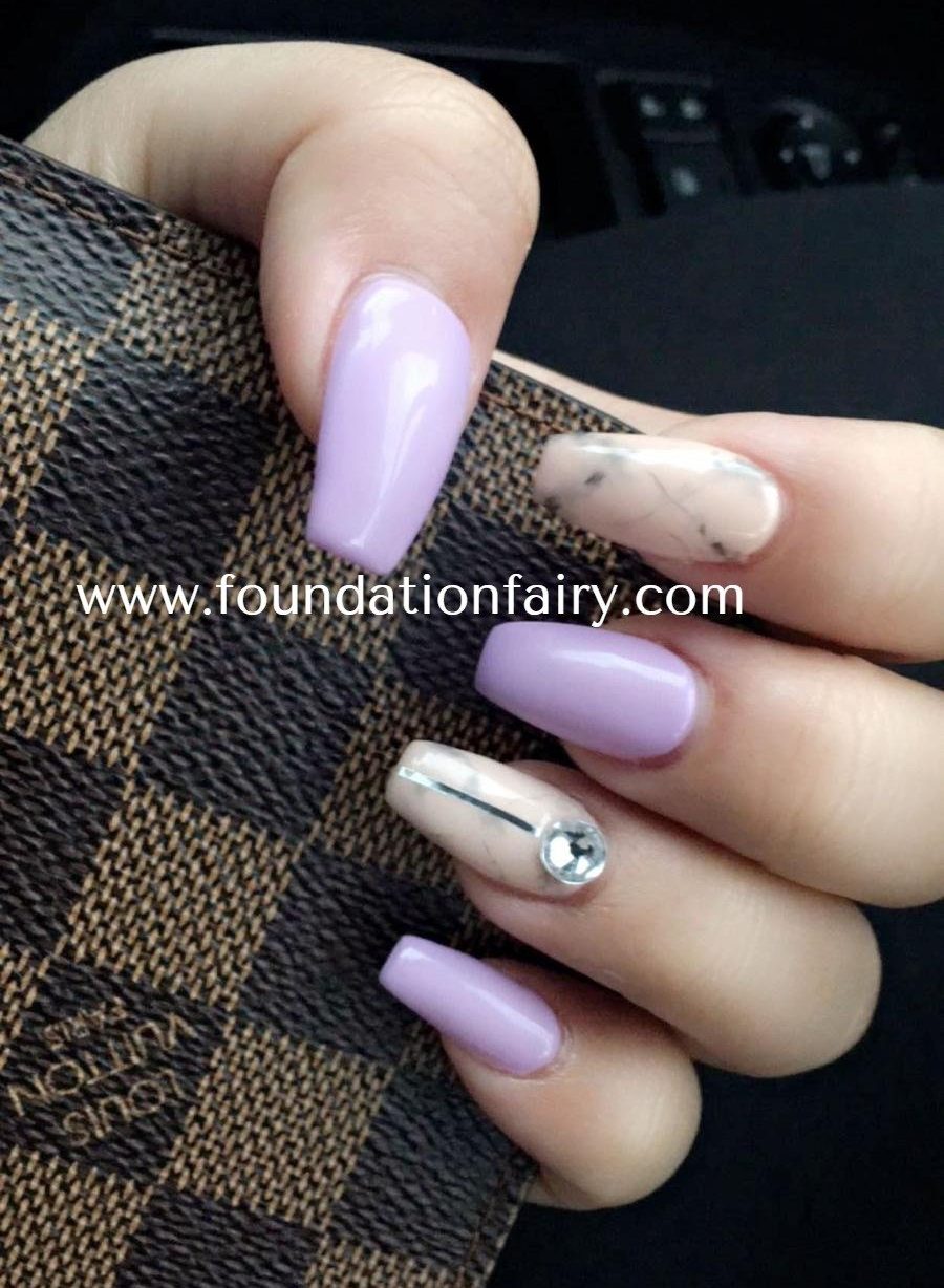 21 Acrylic Nail Ideas & Designs for Beginners (Easy)